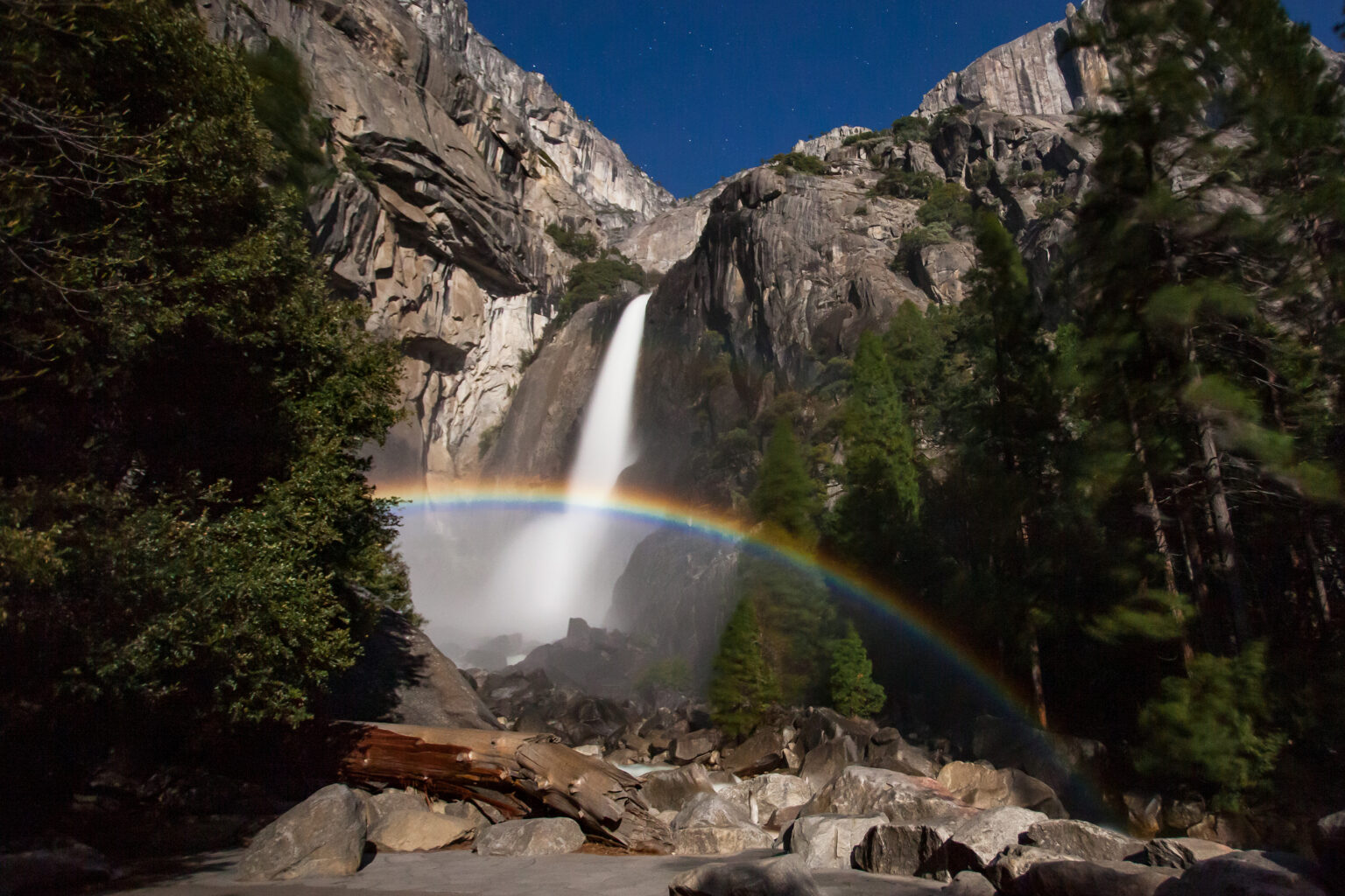 Explore the science of rainbows