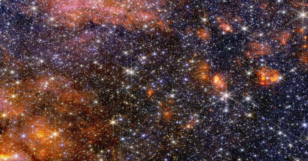 New JWST imagery dives into the center of the Milky Way