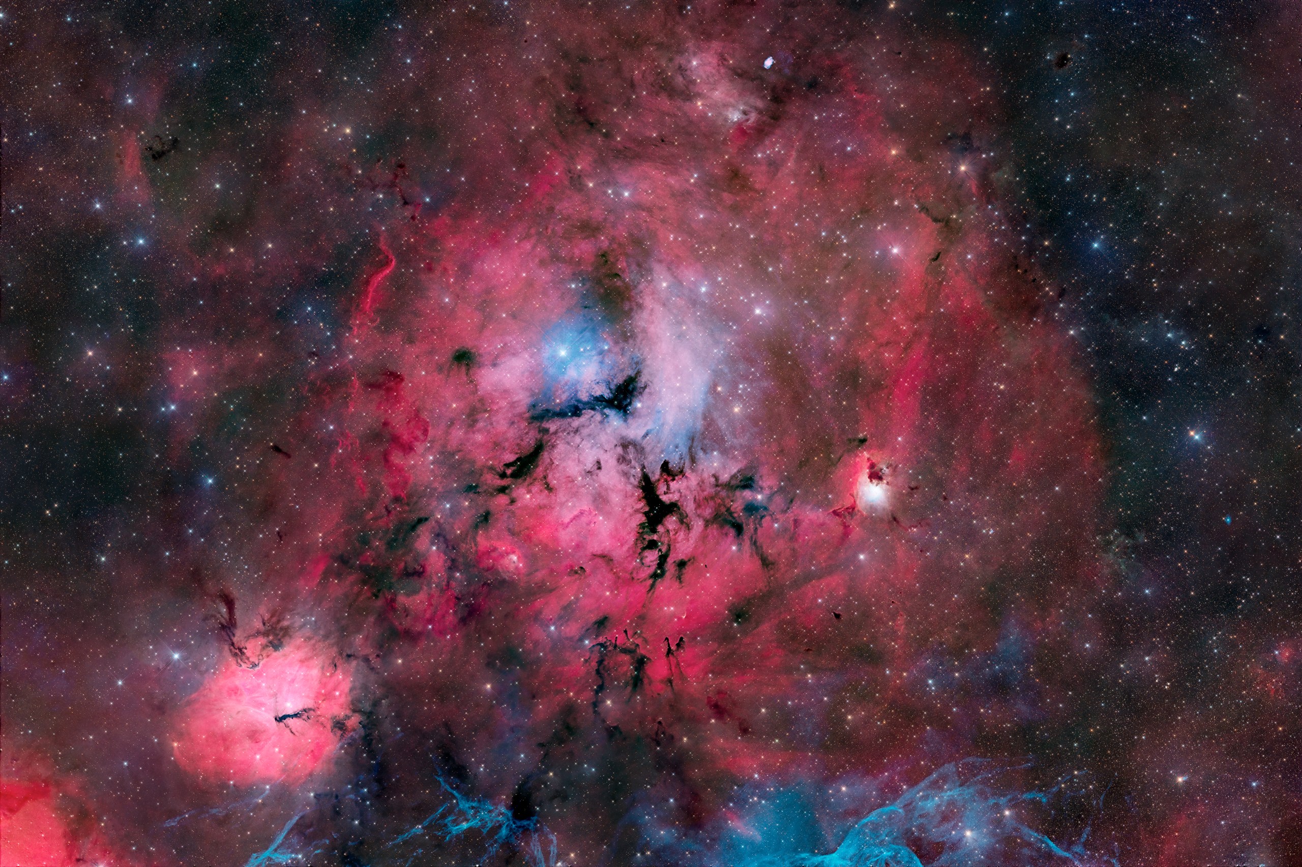 A tangled heart | Astronomy Magazine